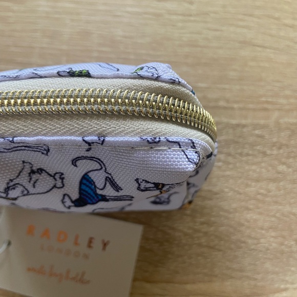 RADLEY LONDON | Dog | Radley London Waste Bag Holder | Poshmark